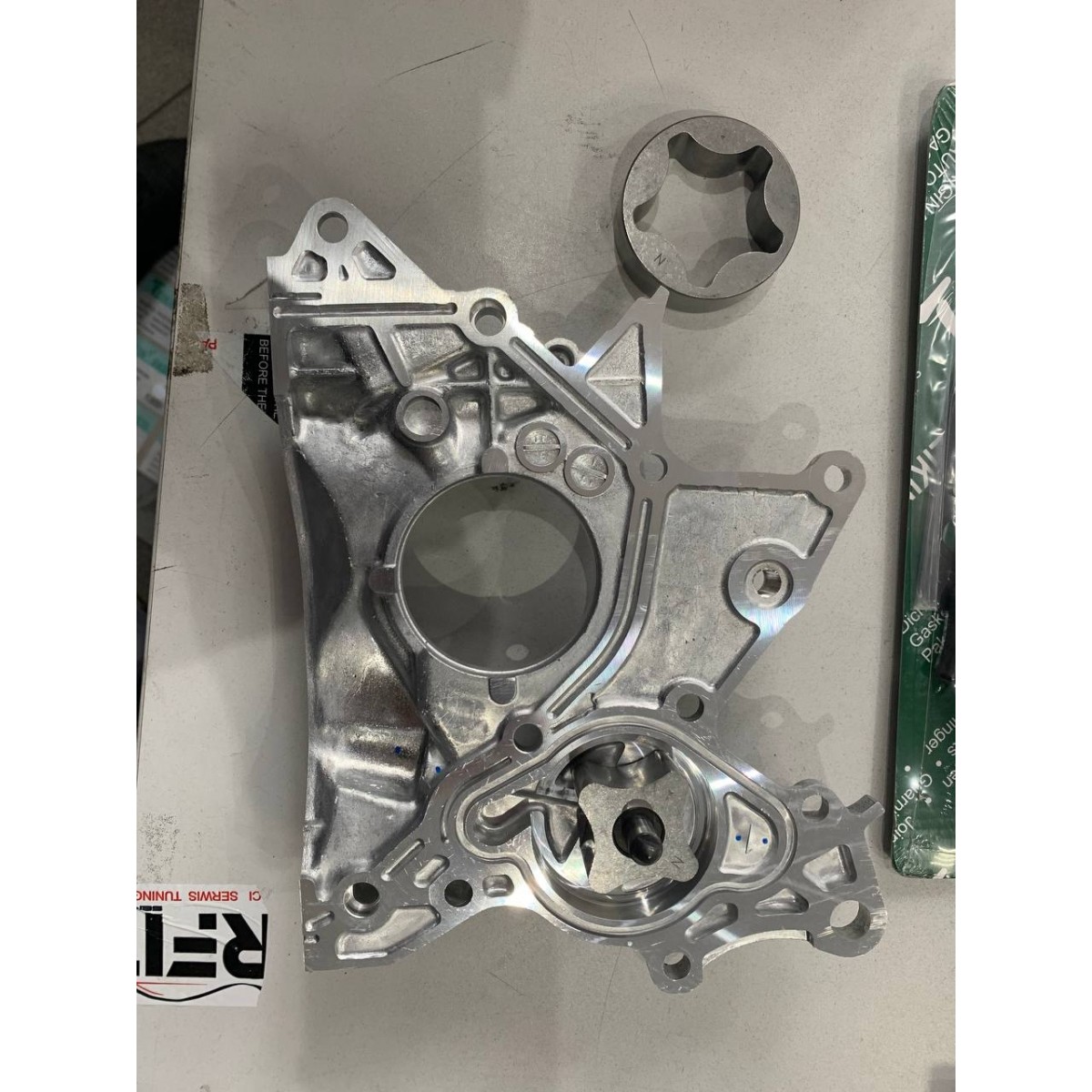 Pompa oleju OEM Toyota 15100-27030 1CDFTV Corolla E12, Corolla Verso ...