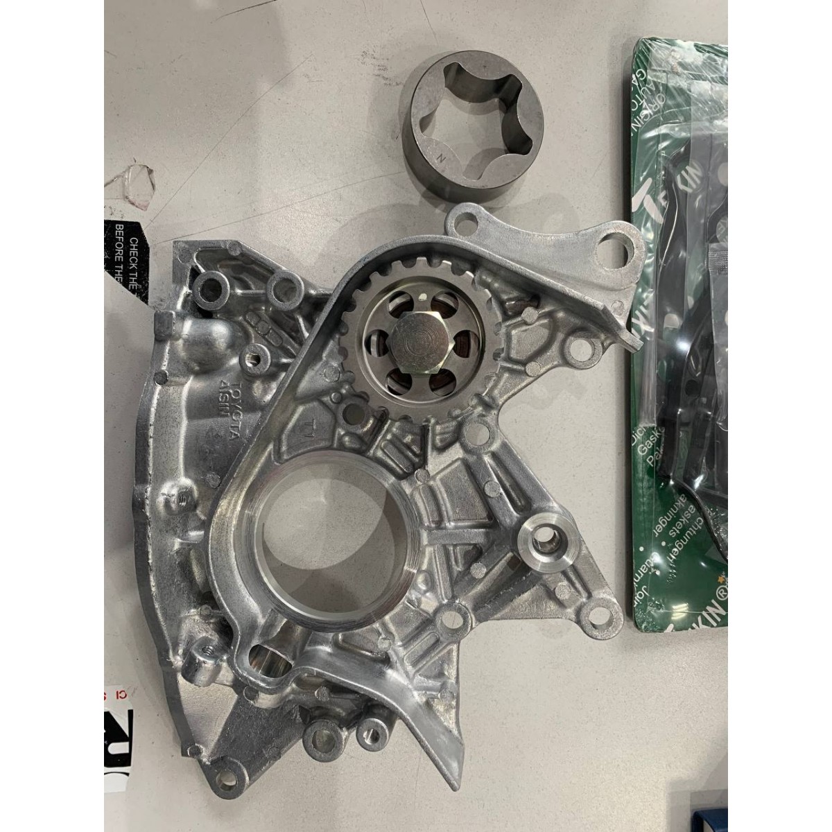 Pompa oleju OEM Toyota 15100-27030 1CDFTV Corolla E12, Corolla Verso ...